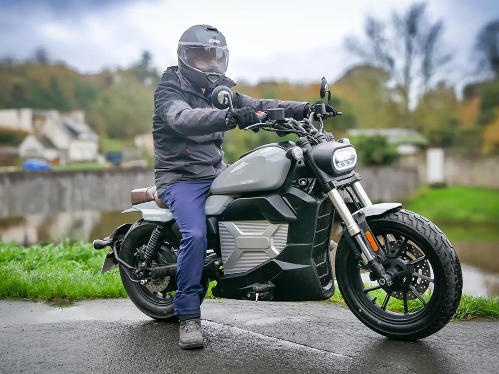Easy-Watts BW8 Heritage : Une moto électrique sauce custom